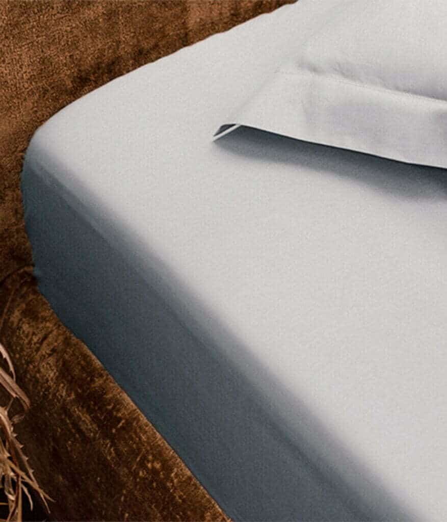 Sateen Fitted sheet Silver Chalk - DecoFlux